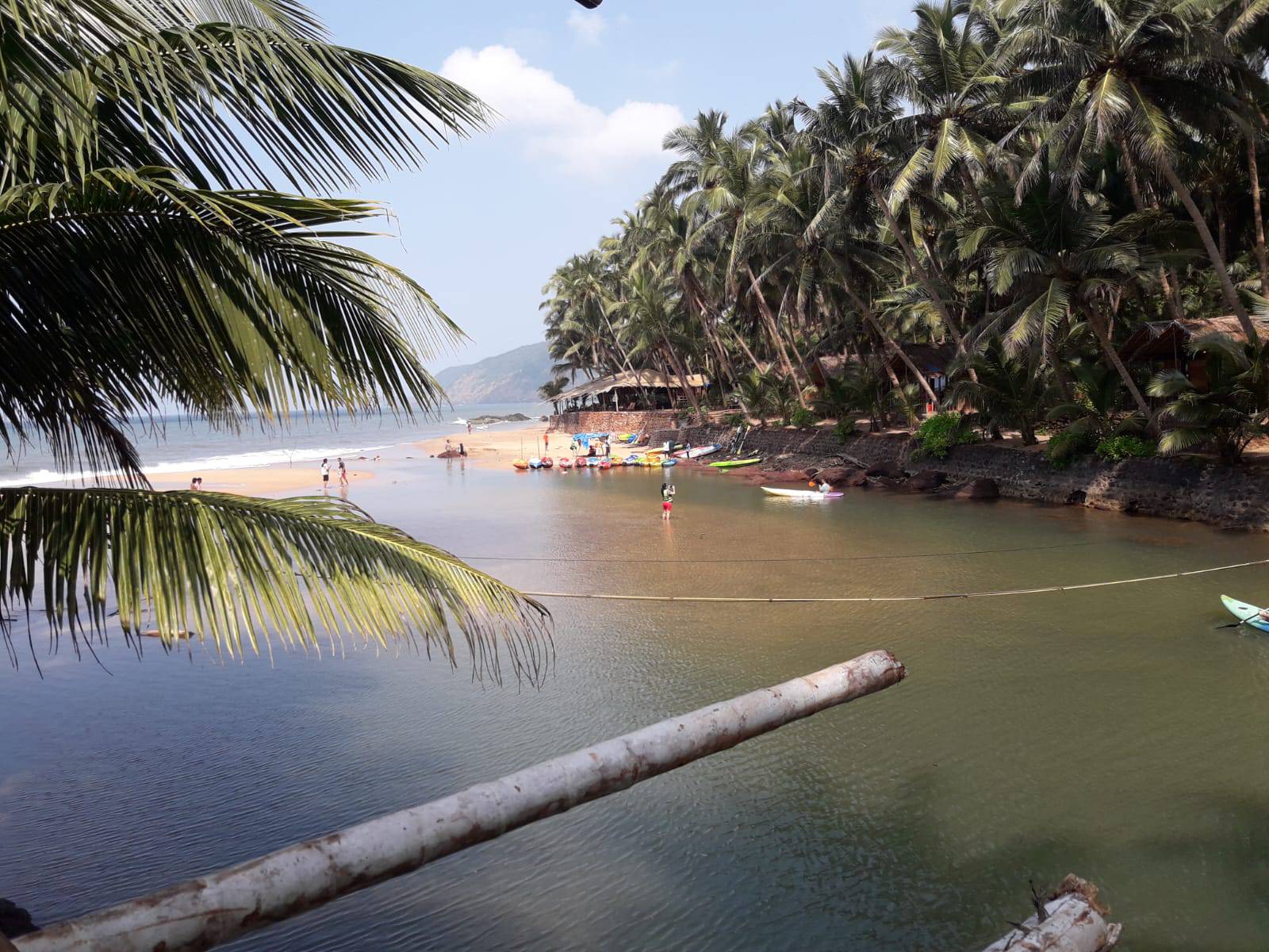 Cola beach kayaking-sashi kayaking